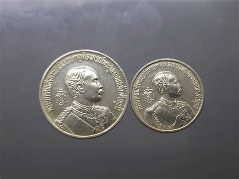 เหรียญเงิน ชุดเล็ก ใหญ่ รัชกาลที่5 ญสส ที่ระลึกสร้างพระบรมราชานุสาวรีย์ ร 5 จ อ่างทอง พ ศ 2533