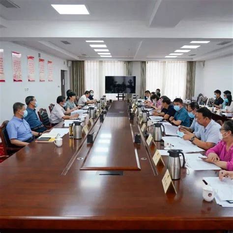 【盟市动态】赤峰市政协召开八届六次主席会议工作苏雅勒其其格