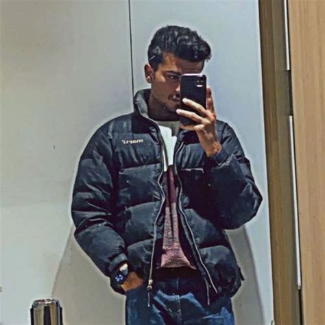 Varun 🦅 Varunsakola On Threads