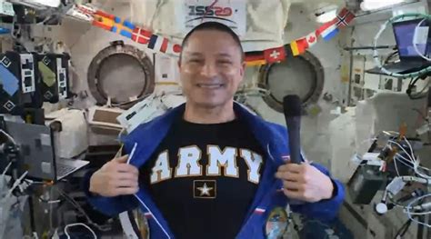 Ohio Military Recruits Sworn In From Space Wfin Local News