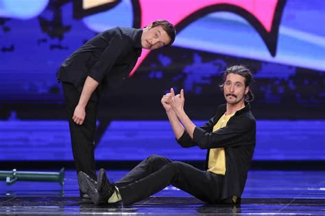 Zelig 2021 Il Cast Chi Sono I Comici Sul Palco Nella Prima Puntata