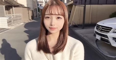 ‘노브라로 산책 수상한 日 여대생 유튜버 알고봤더니