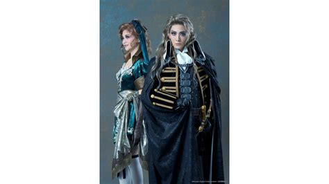 ミュージカル「『悪魔城ドラキュラ』 ～月下の覚醒～」の一部配役とビジュアルが発表。アルカード役に永久輝せあ、マリア役に星空美咲