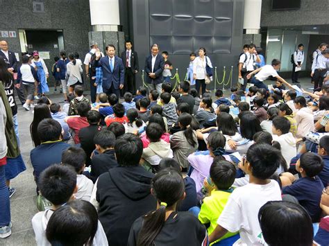 長谷小・東春近小・手良小・辰野西小・東伊那小 国会見学、人口急減地域対策議員連盟総会に出席、地元の町村長の皆様より道路建設・治水促進の要望