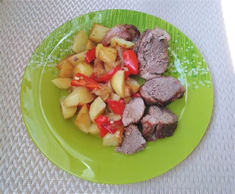 Запеченное мясо с овощами рецепт автора Алена