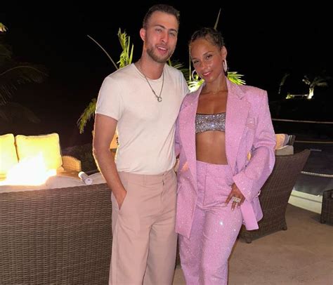 Alicia Keys Brother Meet Cole Cook