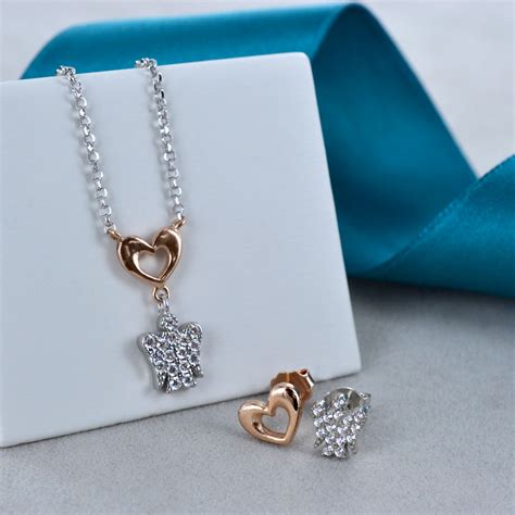 Collana Con Ciondolo Angelo In Argento Con Cuore E Zirconi Gia 395