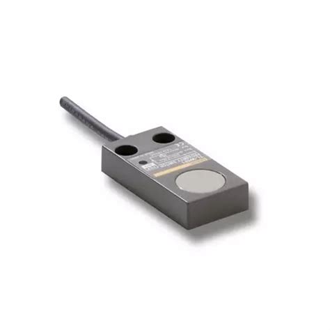 Buy Omron Proximity Sensor Flat Type Tl W 2501825 Made In Japan Online In India At Best Prices