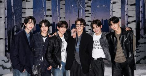 투어스 라스트 벨 한터·써클차트 주간 음반 1위