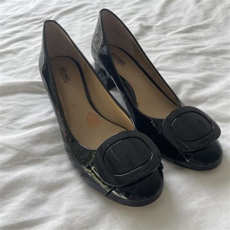 Michael Kors Black Kitten Heals 🖤🖤 Some Wear On Depop