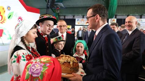 Czy premier wie ile kosztuje chleb Rolnicy cieszą się że rosną ceny