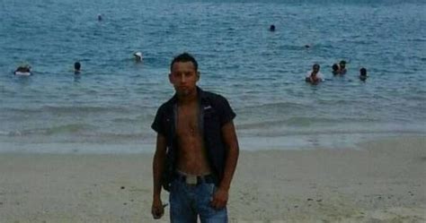 Chacal Vergon Y Flaco Desnudo