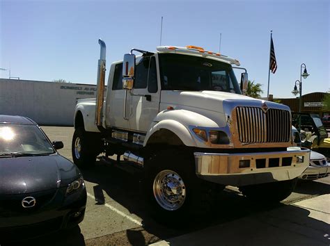 International Xt