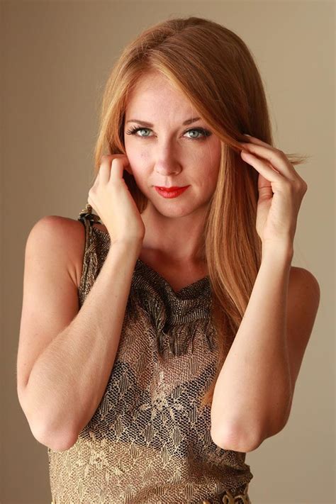 Pin By Эрубиэл Домингуез On Inessa Chimato Ginger Hair Model Fashion
