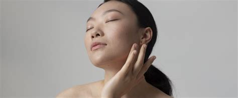9 Rekomendasi Essence Toner Harga Mulai Rp 30 Ribu Bikin Kulit Kenyal