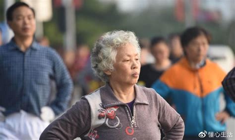 两性关系中，女人能忍住多长时间不联系男人？3位女性说出了实话财经头条