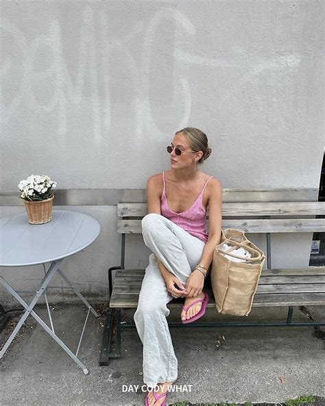 여름에 입기 좋은 민소매 파자마 조합 내일 옷 뭐입지