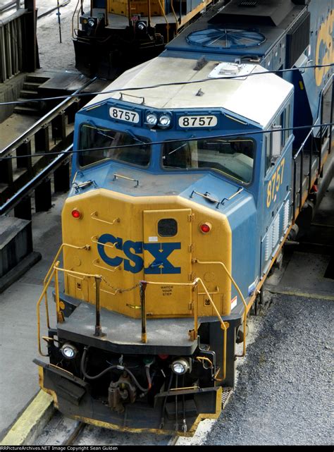 Csxt Emd Sd60m 8757