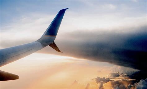 The Debrief Aviation Safety And Unidentified Anomalous Phenomena