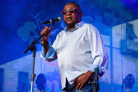 Corpo do cantor Reinaldo é velado na Grande São Paulo
