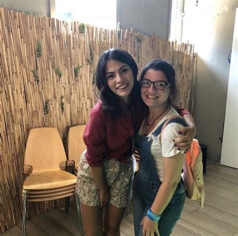 Pin On Estilo Sanem Demet Özdemir Fashion Pictures Cute Couple
