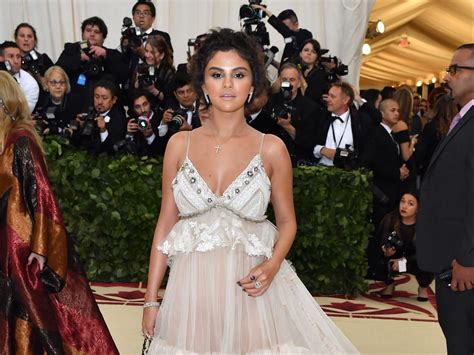 Selena Gomez reflects on tanning mishap at 2018 Met Gala: ‘I’m going to get eaten alive about ...