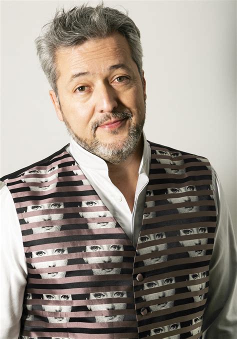 Christian Senn Baritone · Grange Festival Allegoricaart