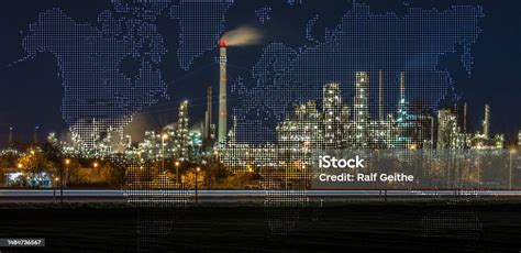 3d 렌더링 그림으로 경제 세계화의 상징으로 네트워크로 연결된 세계지도가있는 대형 정유소 0명에 대한 스톡 사진 및 기타 이미지 0명 3차원 형태 경쟁 Istock