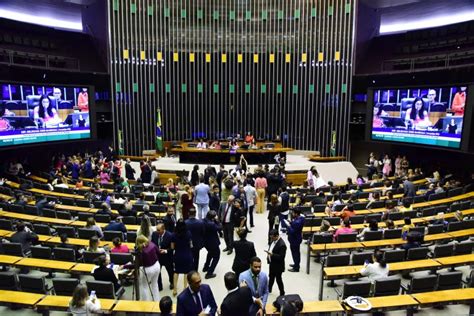 Câmara Aprovou 218 Propostas Em Defesa Das Mulheres Na última