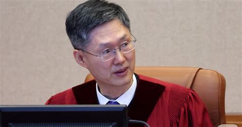 발언하는 문형배 헌재소장 권한대행