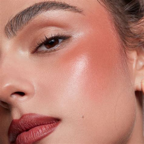2024 Makeup Product Rosy Arlinda
