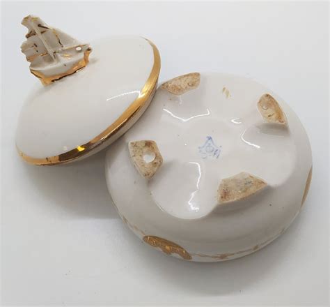 Шкатулка Ленинград фарфор золочение Ленинградский завод фарфоровых изделий ЛЗФИ СССР