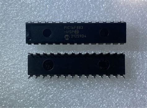 pic 16f883 so microchip ic at ₹ 150 piece programmable interface