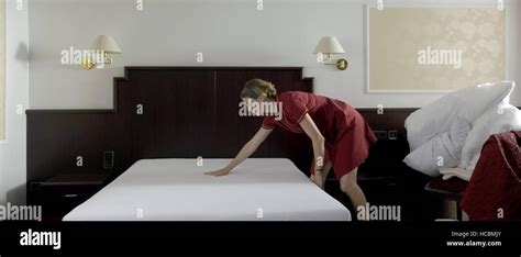 THE CHAMBERMAID LYNN Aka THE CHAMBERMAID Aka DAS ZIMMERMADCHEN LYNN Vicky Krieps