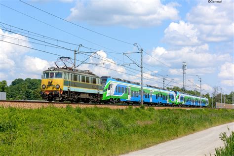EU07-241 i hybrydowe impulsy - WRP - World Rail Photo