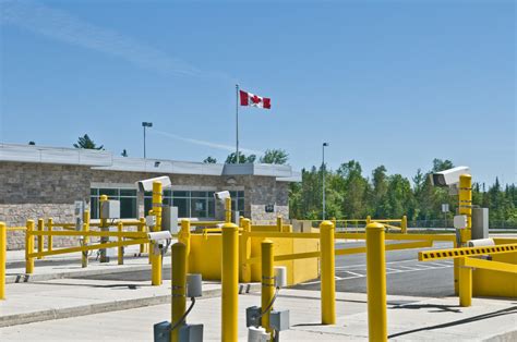 Us Extends Land Border Closure With Canada And Mexico For Another