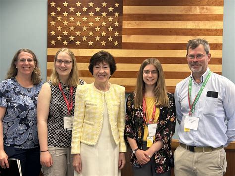 Neh On Twitter Bangor High School Students Carolyne Sauda And Kathryn