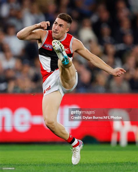 Jade Gresham Of The Saints Kicks The Ball During The 2023 Afl Round
