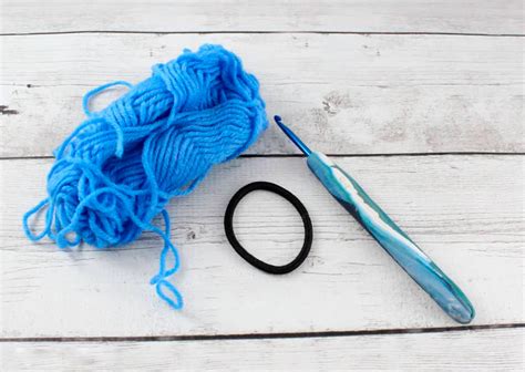 3 варианта вязания резинок для волос