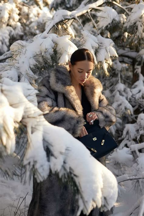 Девушка в шубе Фотограф Анна Гурская Шуба Фотосессия Минималистский стиль жизни