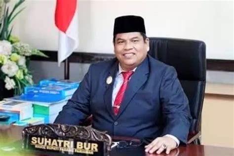 Mengintip Kekayaan Bupati Padang Pariaman Suhatri Bur Yang Mengalami