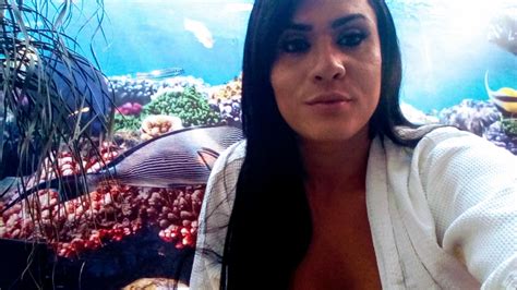 Aline Tavares