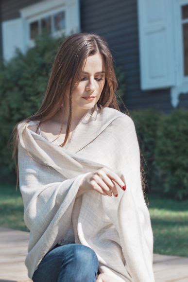 Aktorė Austėja Lukaitė Tapo Alpakų Vilnos Gaminių Modeliu Galerija Vardai 15minlt