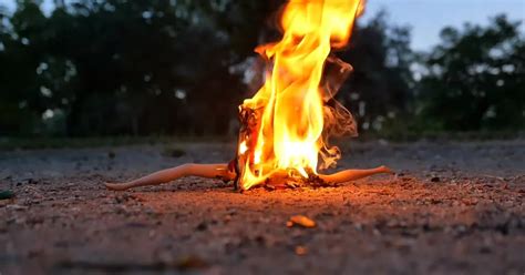 Diccionario Utópico De Teatros Cómo Mirar Al Futuro Desde El Arte
