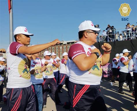 SSC CDMX on Twitter SiempreAlerta En el Zócalo capitalino las y