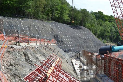 Perkuatan Lereng Dengan Soil Nailing — Pt Arcon Radian Abadi