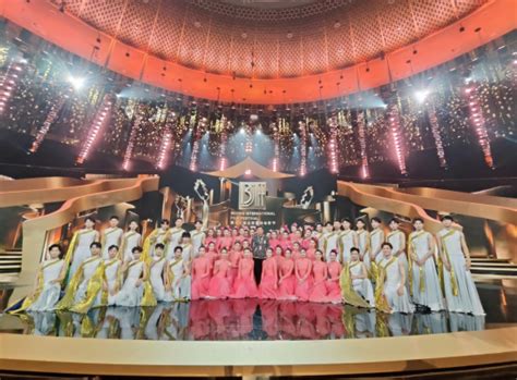 新乡学院舞蹈团圆满完成北京国际电影节演出任务 新乡学院音乐学院