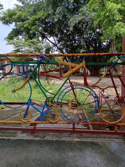 Colorful Fence Made From Old Bicycles The Unique Fence Is Set Against