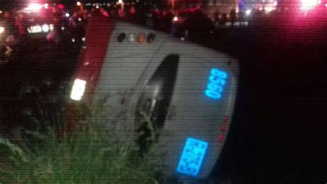 Volcadura De Camión Urbano Cerca De Guadalajara Deja 7 Muertos Y 30