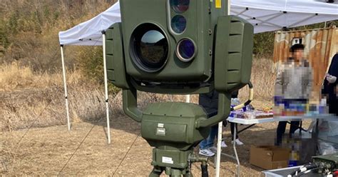 한화시스템 소형 무인기 포획하는 안티드론 시스템 시연 성공